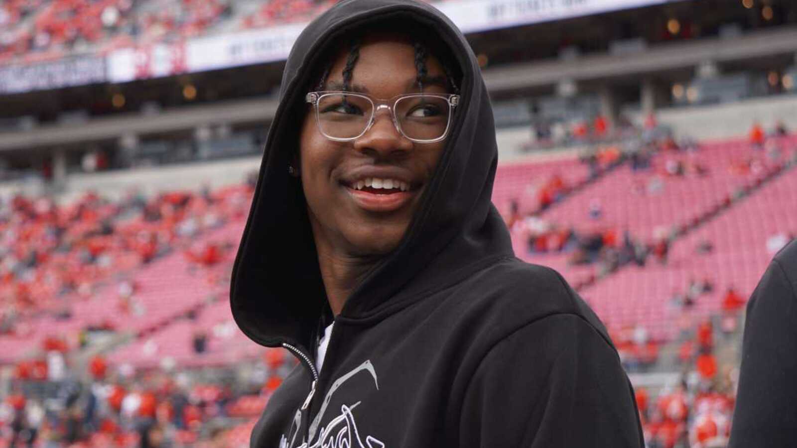 Bryce James’ Sideline Behavior Draws Attention Following Arizona’s Win ...