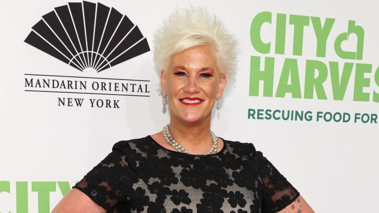 Anne Burrell May Have Suffered From Cardiac Arrest, Per a 9-1-1 Call ...