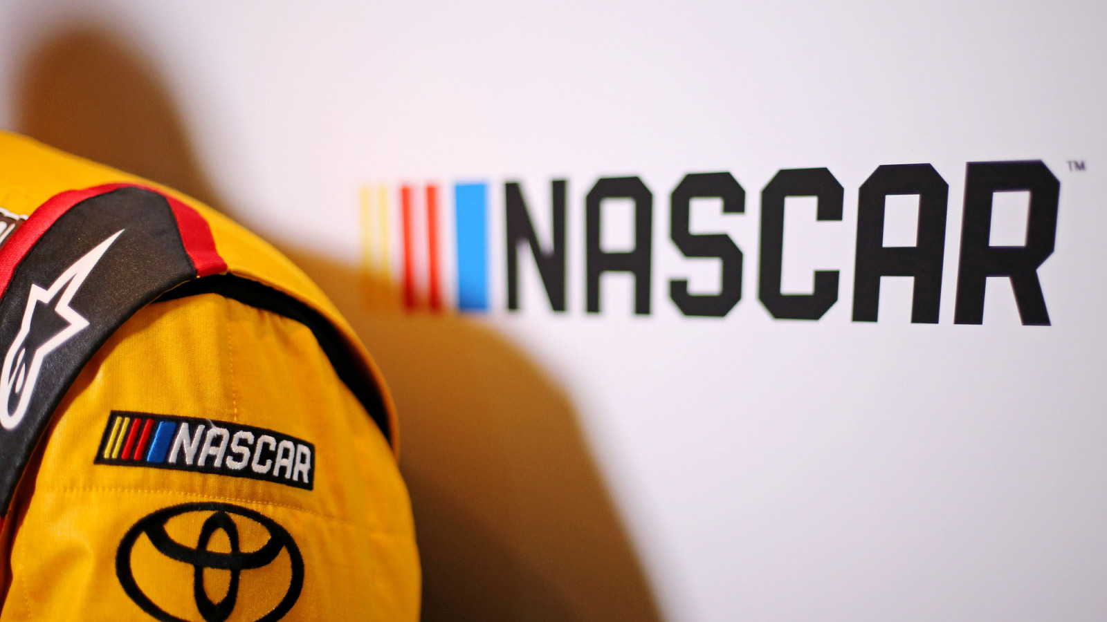 NASCAR may be forced to choose between Chicagoland, Chicago Street Race ...