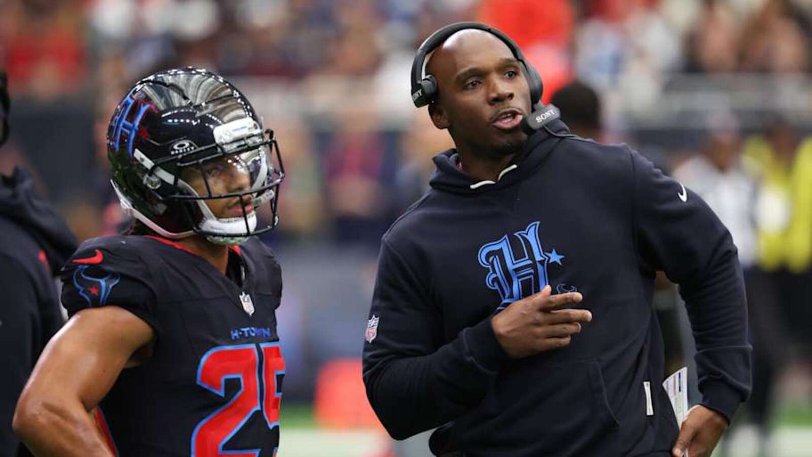 DeMeco Ryans Reveals Keys to Texans’ Playoff Success | Yardbarker