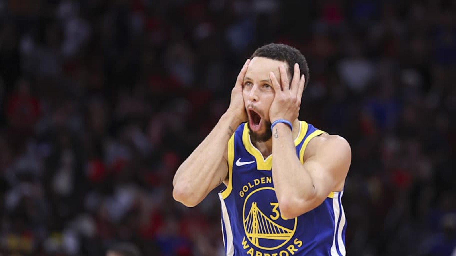Steph Curry's Behind-The-Back Move Drops Defender In Mavs-Warriors Game ...