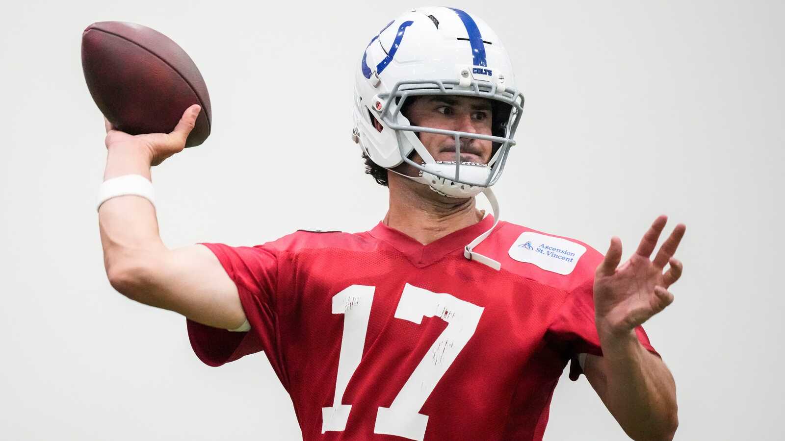 Colts’ Daniel Jones goes Instagram official with influencer girlfriend ...