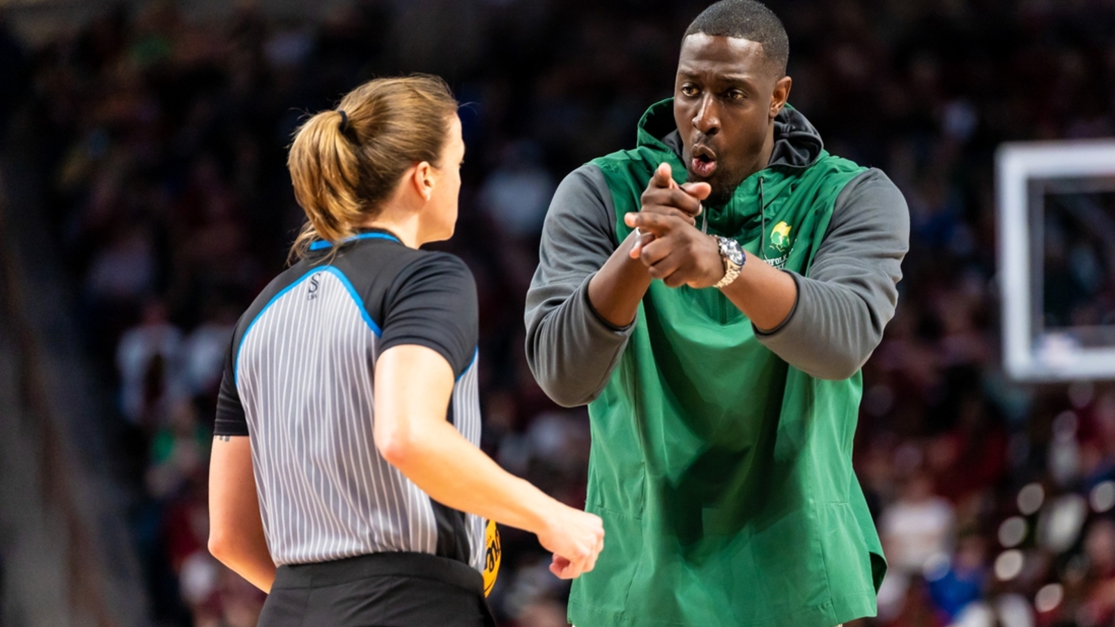 Auburn tabs Norfolk State's Larry Vickers as head coach | Yardbarker