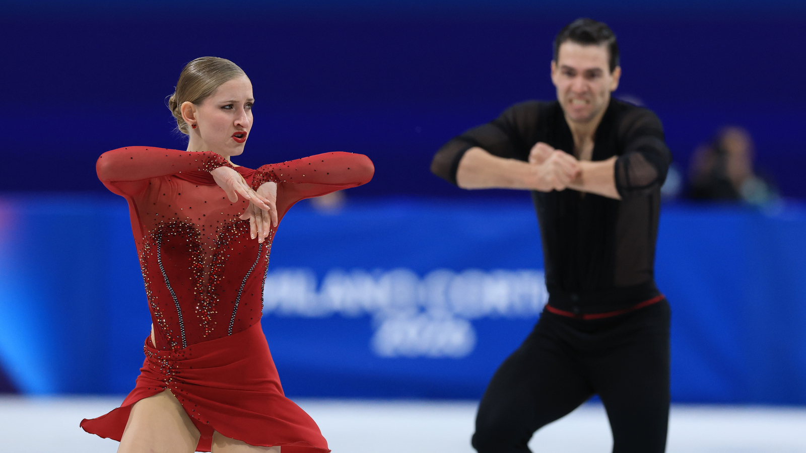 German duo seizes lead in Olympic pairs on error-filled night | Yardbarker