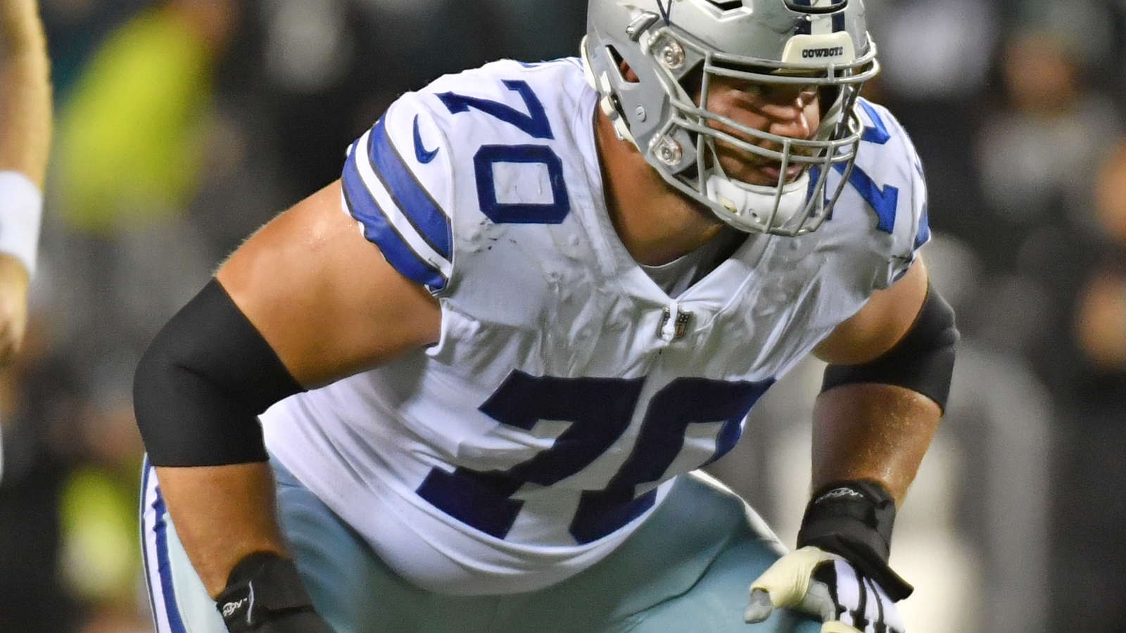 'We Erupted!' Cowboys React as Zack Martin at Camp: FIRST LOOK | Yardbarker
