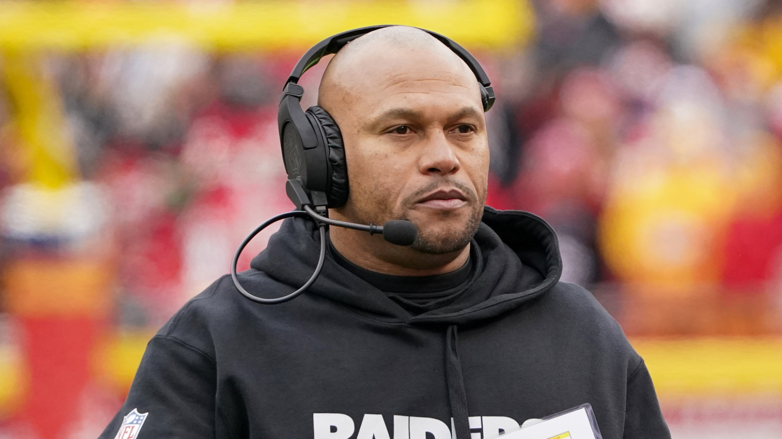 Antonio Pierce addresses Patrick Mahomes Kermit puppet | Yardbarker