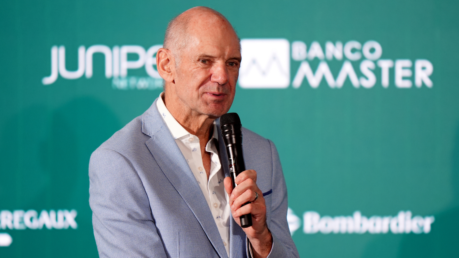 Adrian Newey reveals mastery over infamous red notebook | Yardbarker