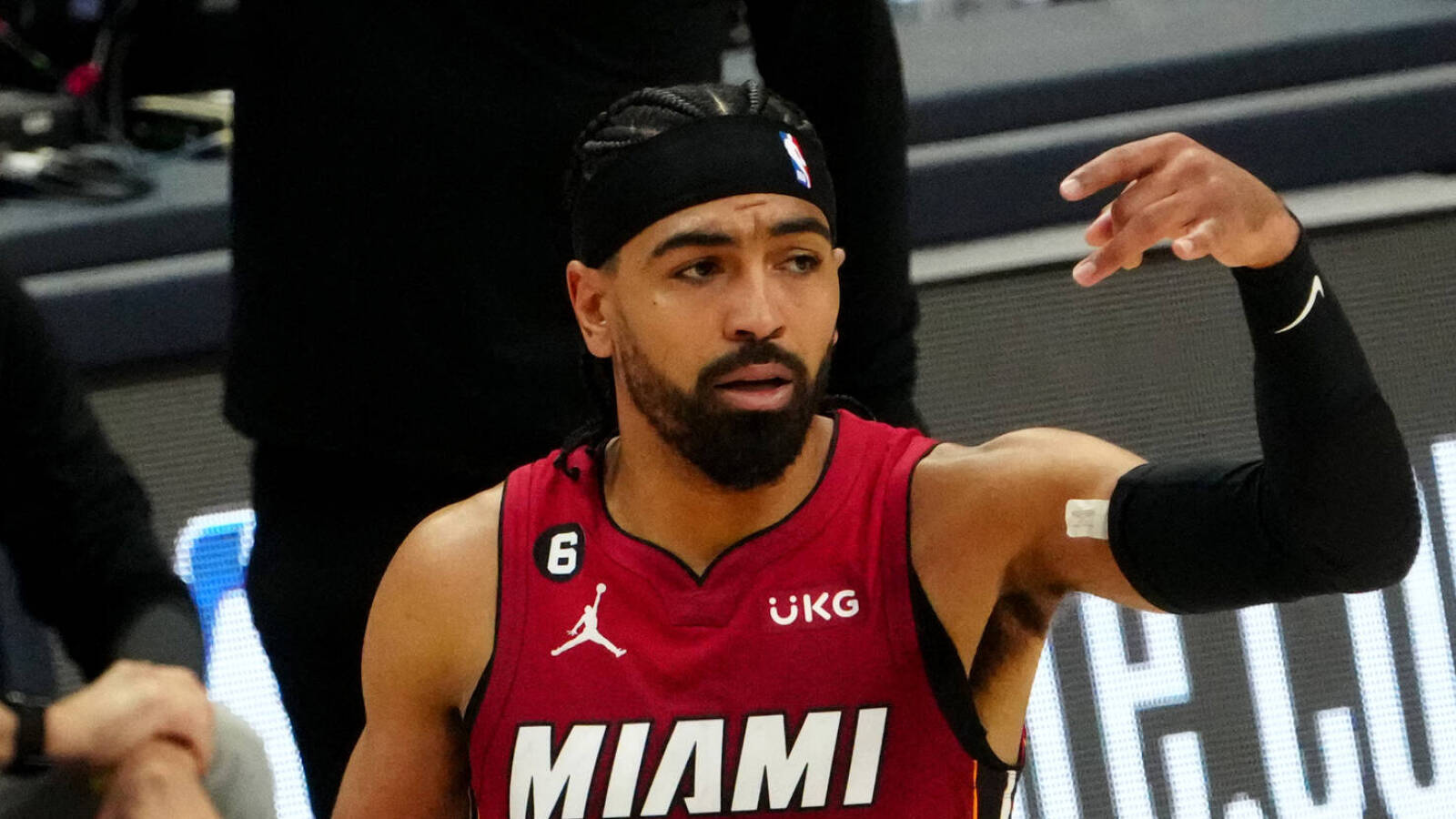 Vincent explains why he signed with Lakers | Yardbarker