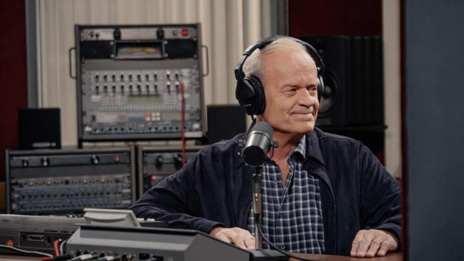 ‘Frasier’ Season 2 Trailer Gives Sneak Peek of Frasier Back on Radio in ...