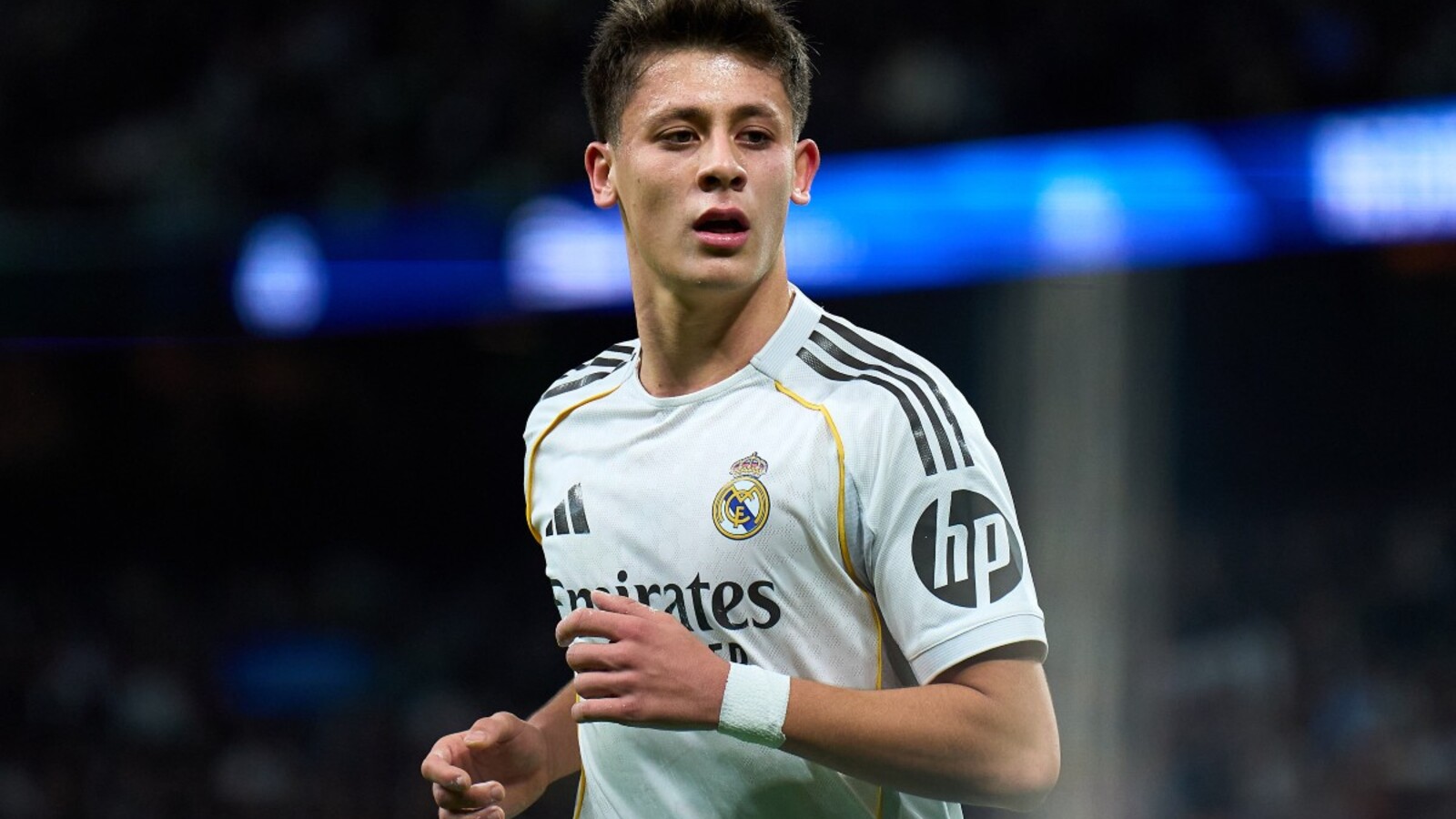 Report: Arsenal preparing aggressive effort to sign €80m Man United ...