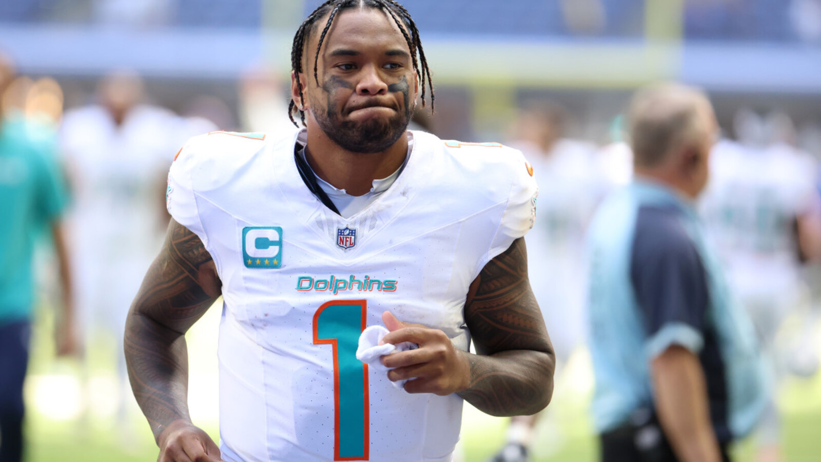 Dolphins Coach Mike McDaniel Doesn't Hold Back on Tua Tagovailoa's Week ...