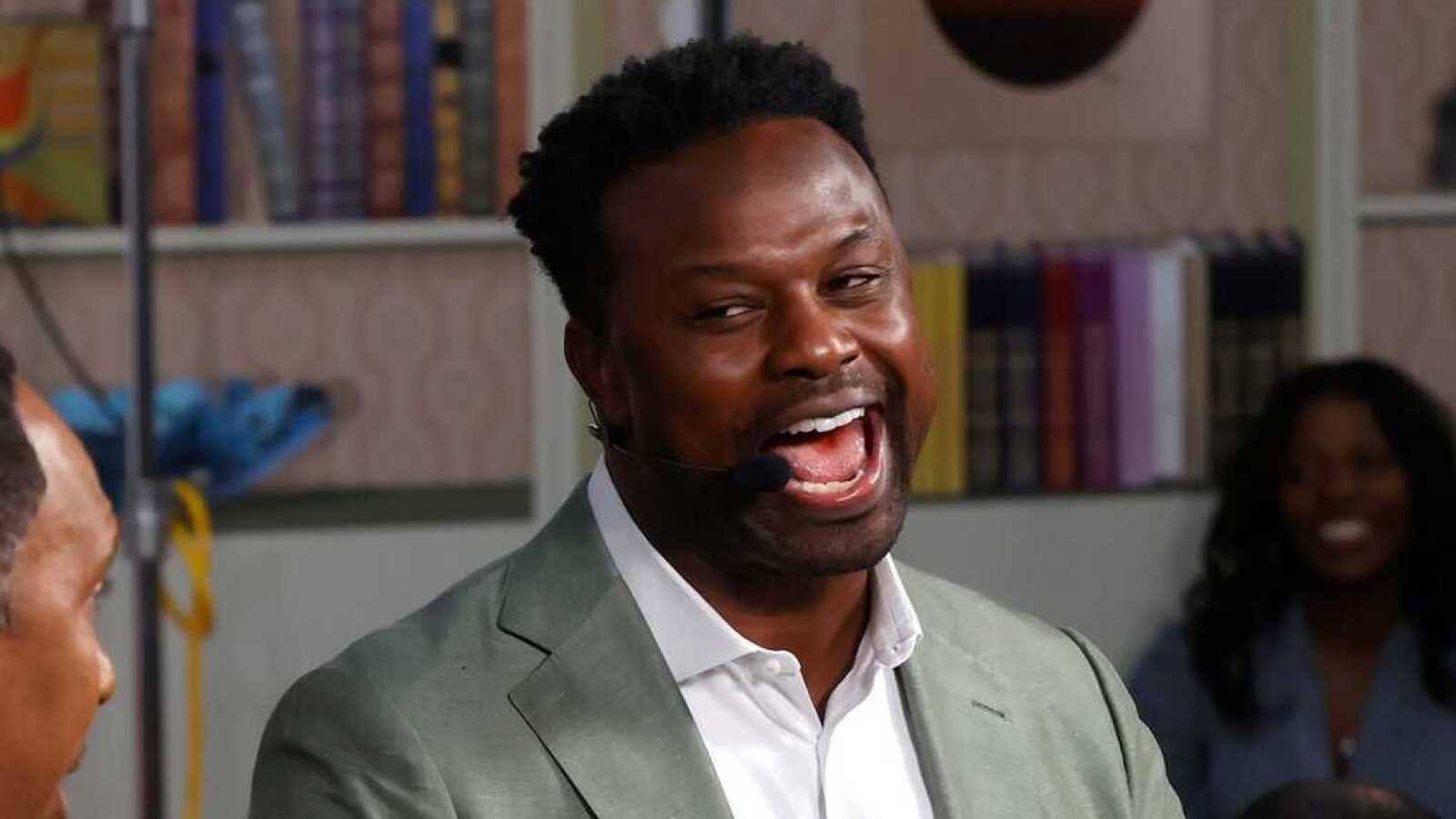 Bart Scott Shares Story of When He Destroyed a Steelers Player | Yardbarker
