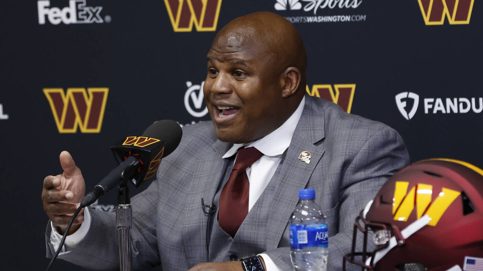 Insider: LeSean McCoy has problem with Eric Bieniemy | Yardbarker