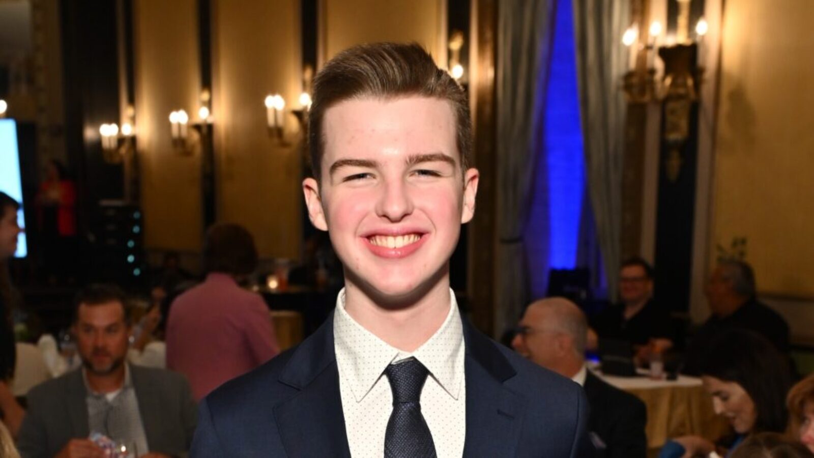 ‘Young Sheldon’ Fans Are All Saying This About Iain Armitage’s New ...