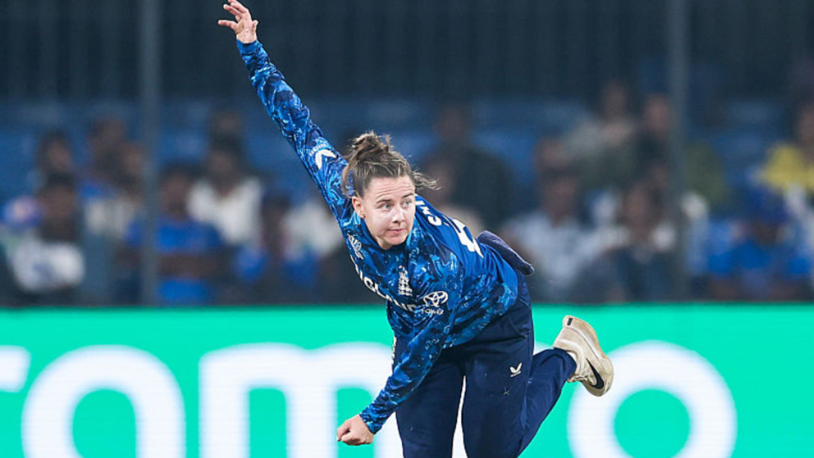 Linsey Smith earns her maiden England Women’s central contract after ...