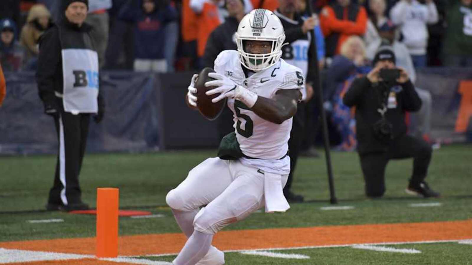 Will Former Spartan RB Carter Make Falcons Roster? | Yardbarker