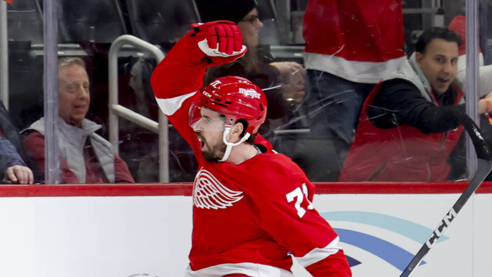 Red Wings Captain Larkin May Start Practicing Next Week | Yardbarker