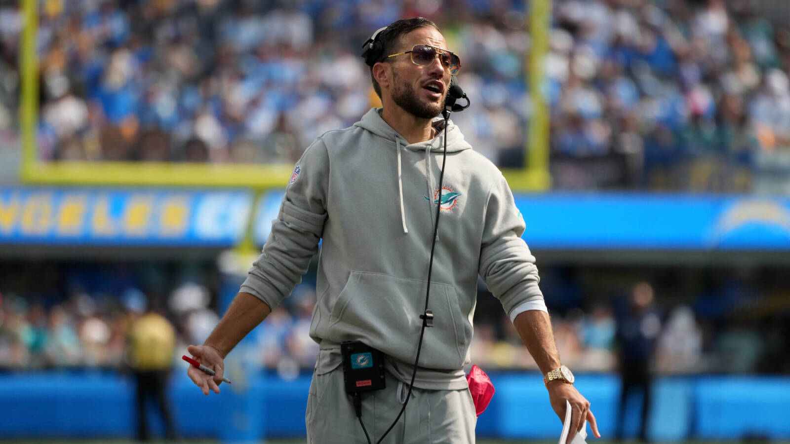 Dolphins HC Mike McDaniel can do this to conquer Bill Belichick ...