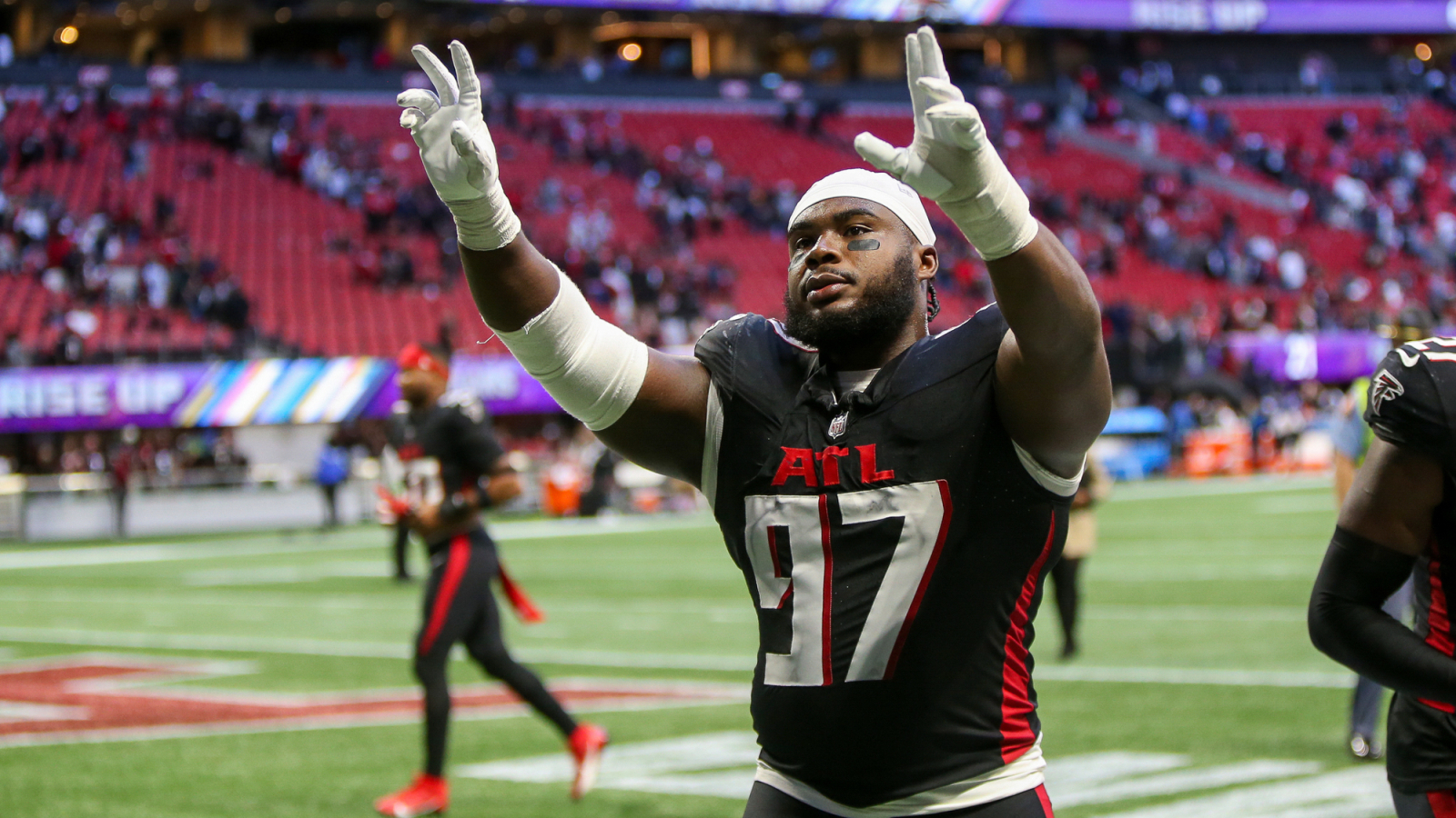 NFC Notes: Grady Jarrett, Adam Thielen, Falcons, Giants, Panthers ...