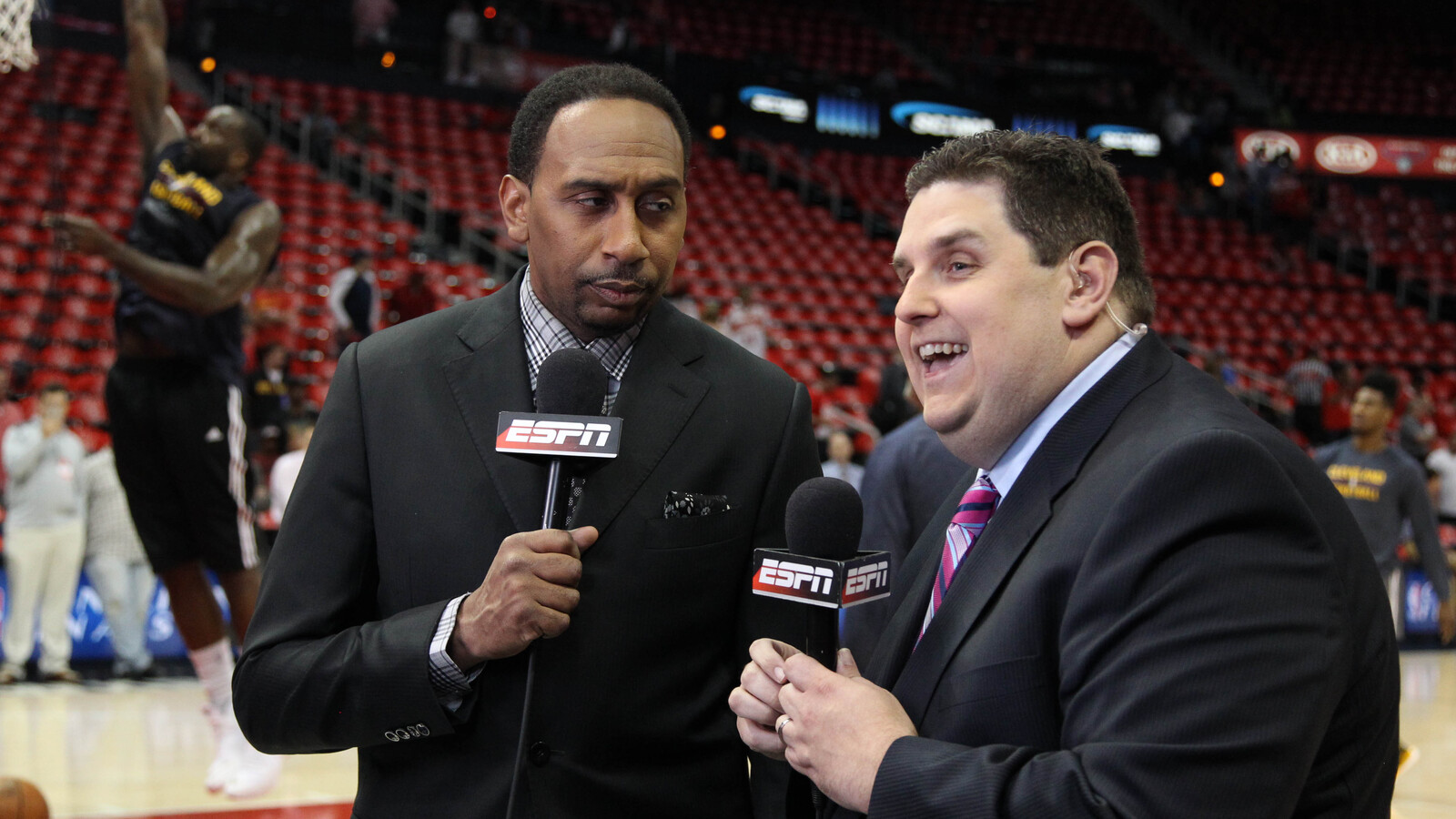 ESPN’s Brian Windhorst involved in flight that made emergency landing ...