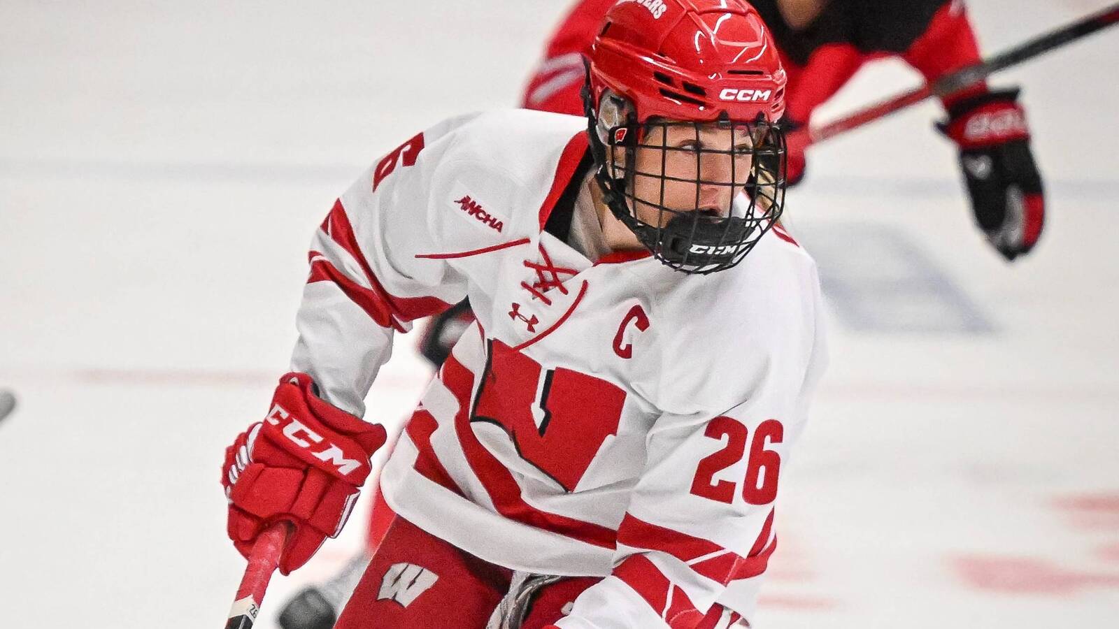 Wisconsin’s Casey O’Brien wins 2025 Patty Kazmaier Award | Yardbarker