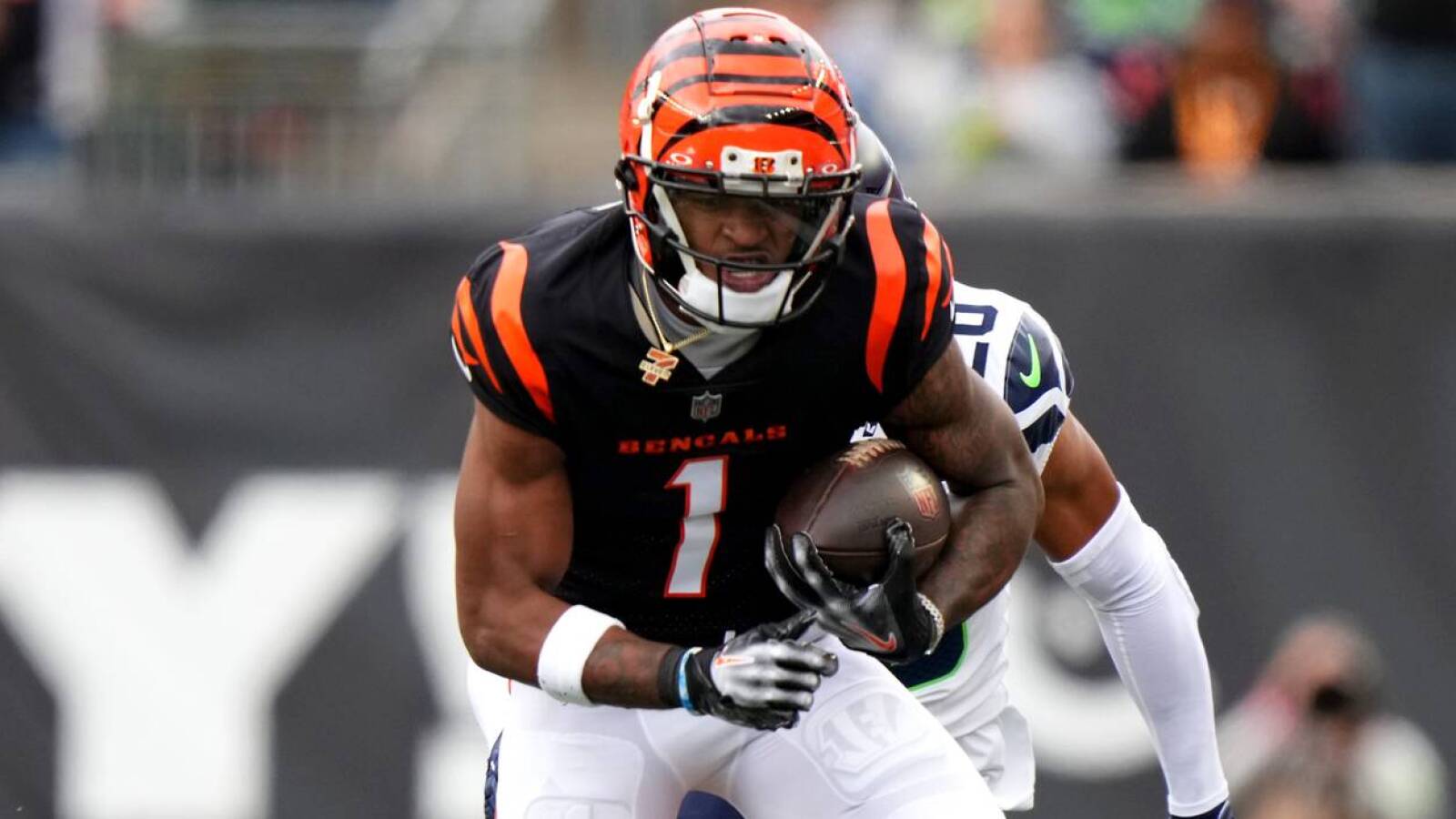 Bengals WR Ja'Marr Chase hints he could miss time | Yardbarker