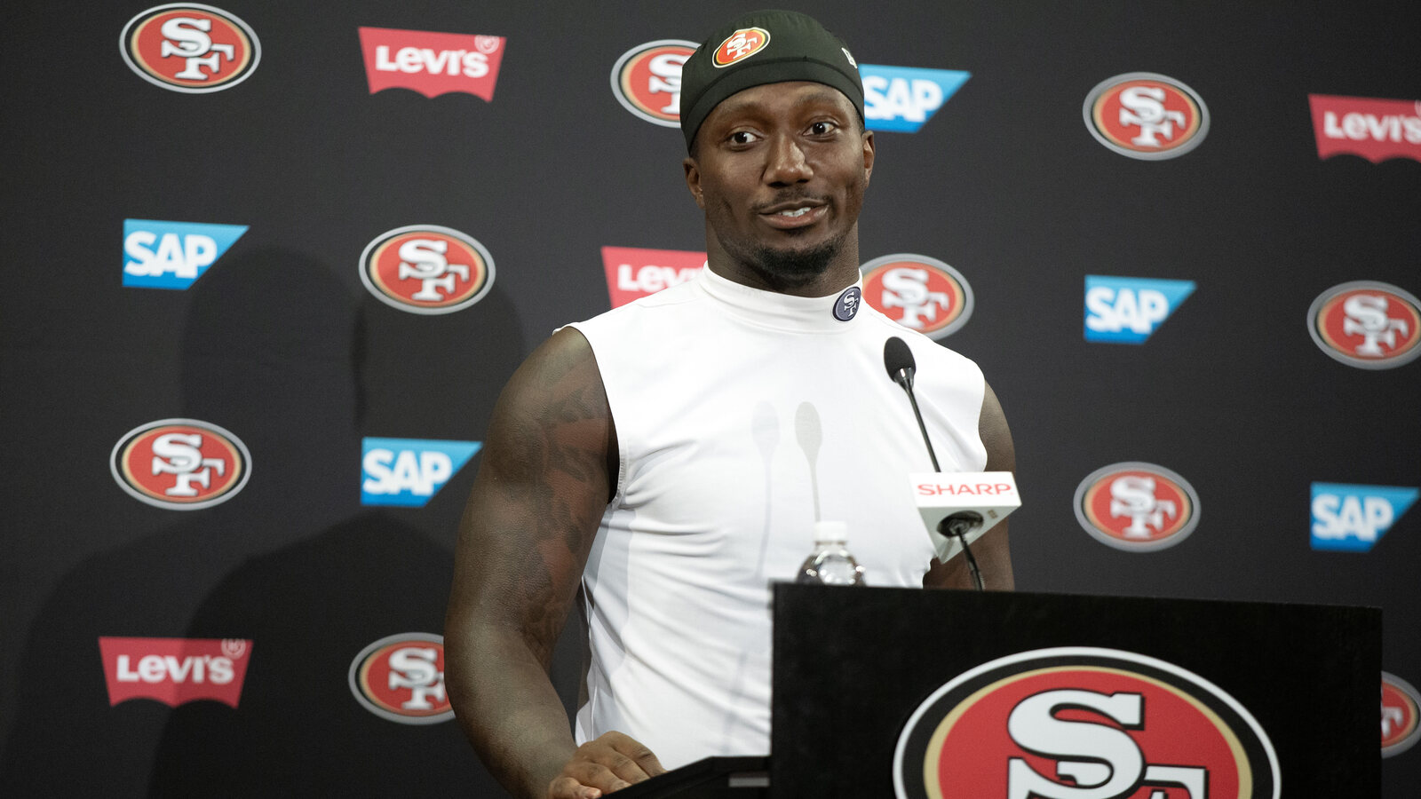 49ers restructure Deebo Samuel's contract to create cap space | Yardbarker