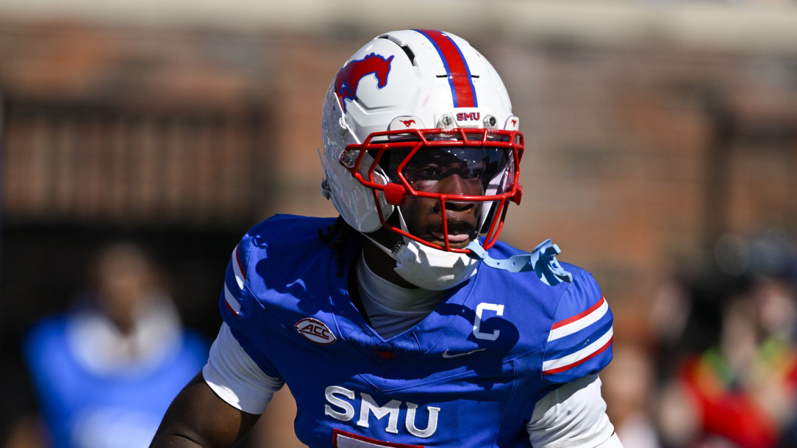 SMU HC Rhett Lashlee provides injury update on QB Kevin Jennings ...