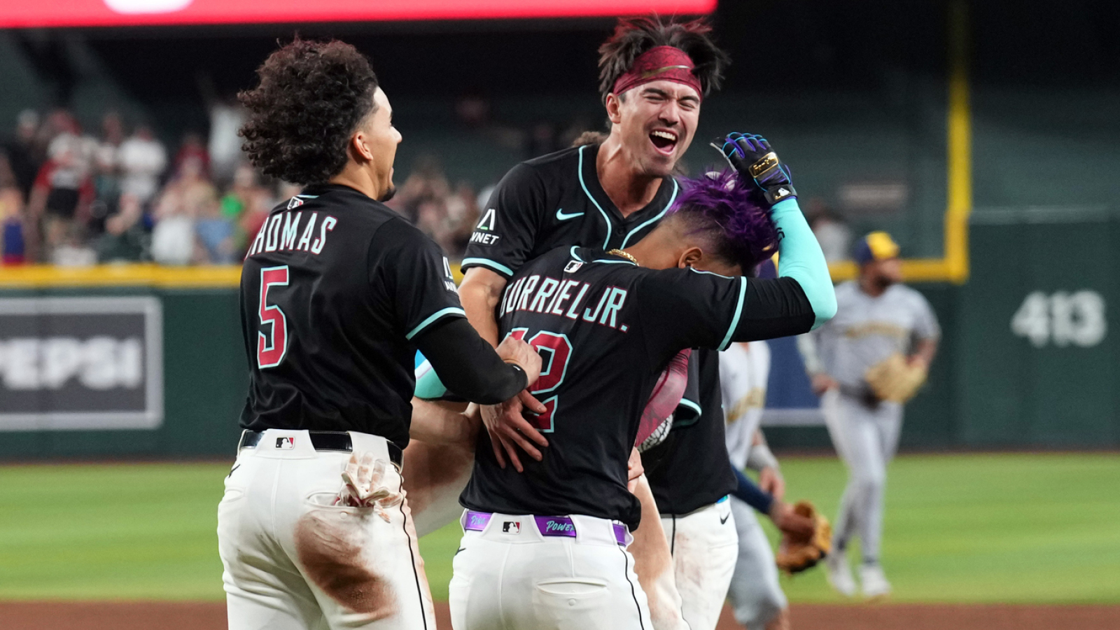 Arizona Diamondbacks fans in whirlwind after 9th inning comeback ...