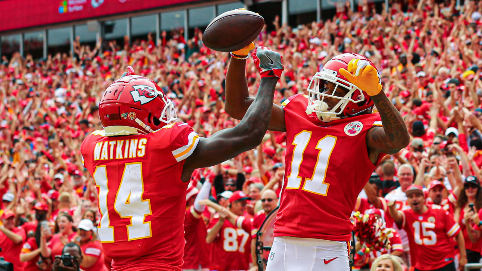Chiefs expect to have WRs Watkins, Robinson for Super Bowl | Yardbarker