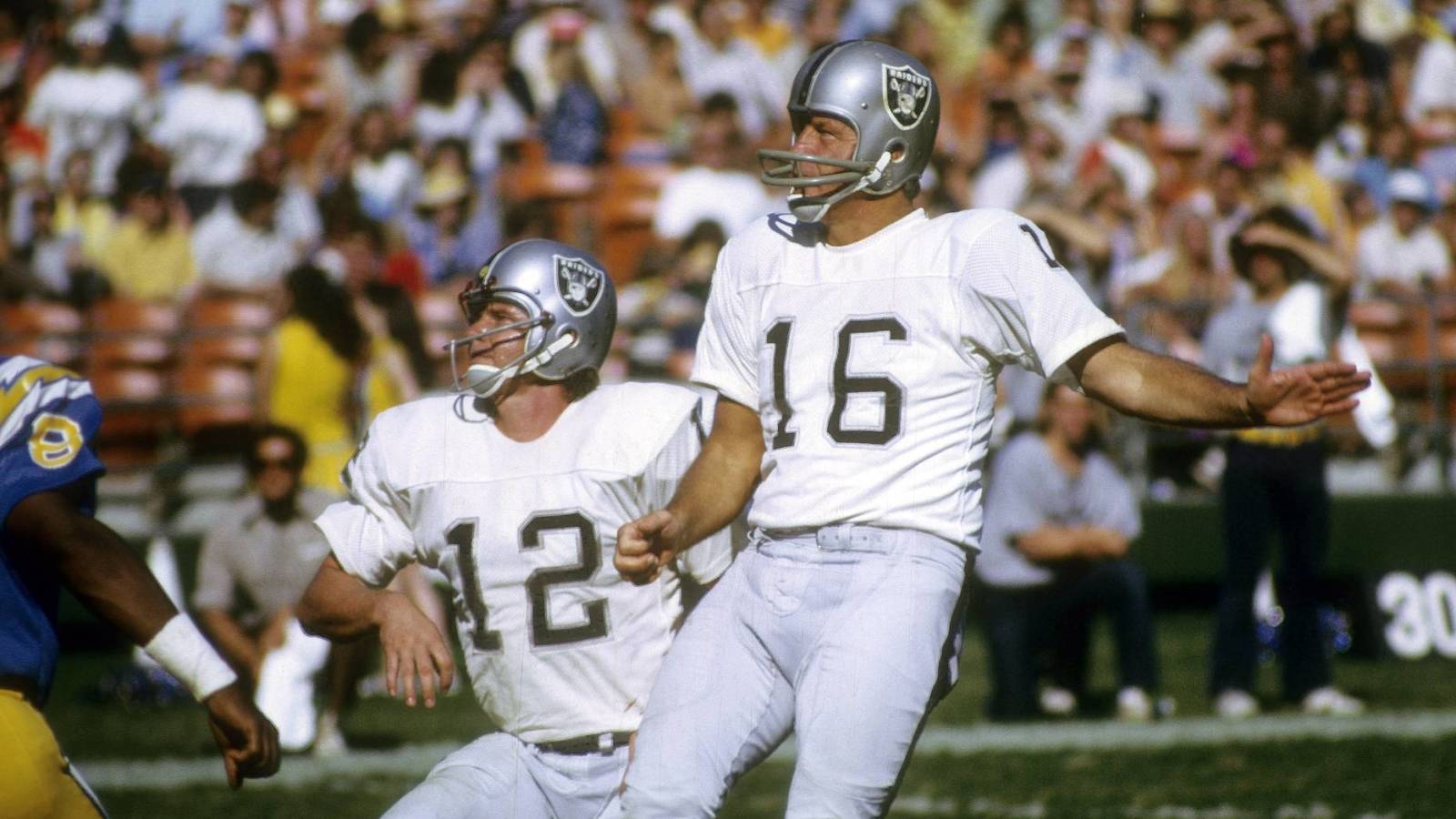 The 'Oldest NFL quarterbacks ever' quiz | Yardbarker