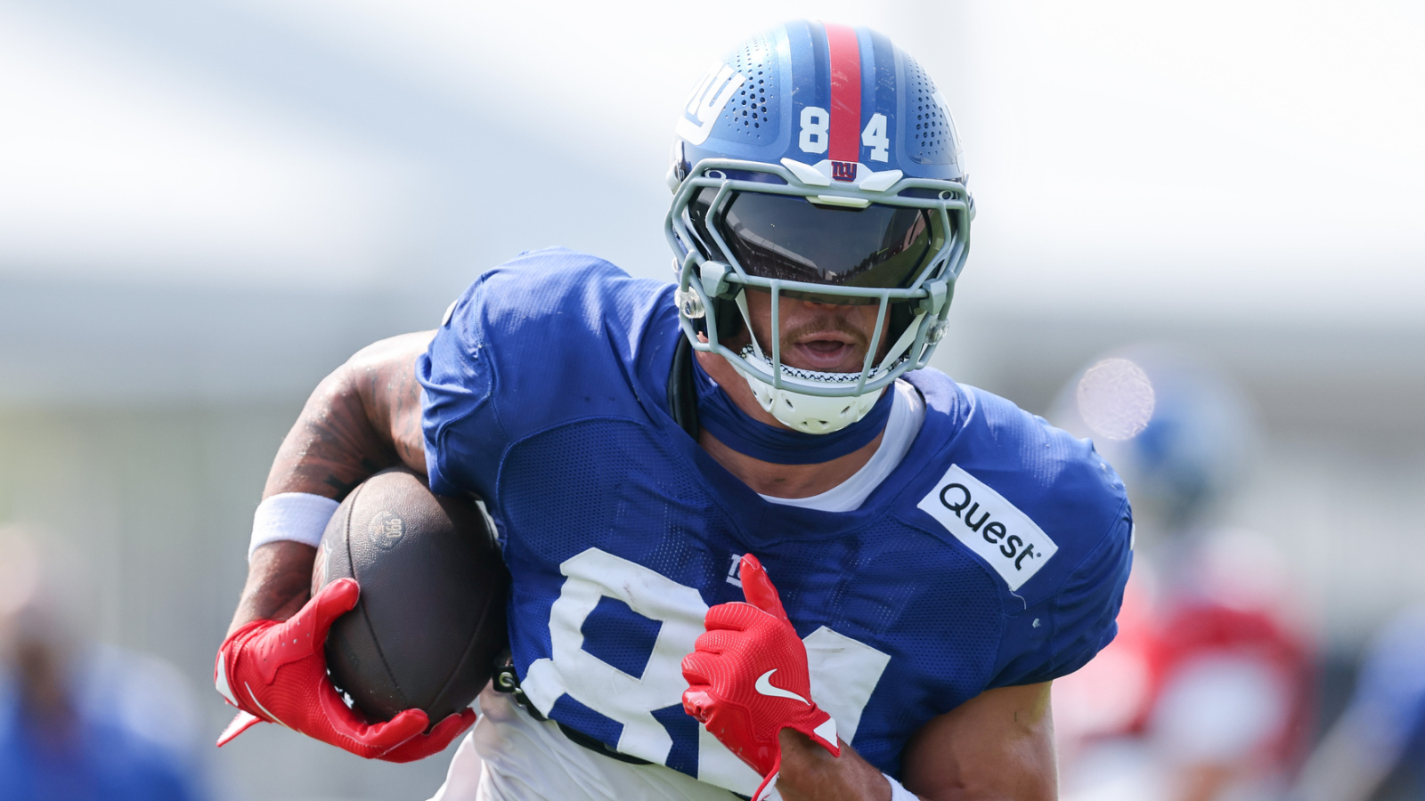 Three players to stash in fantasy football | Yardbarker