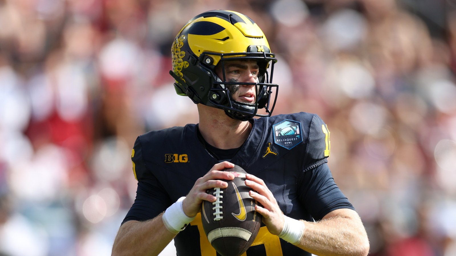 Michigan QB Davis Warren Shares First Photo, Health Update After Scary ...