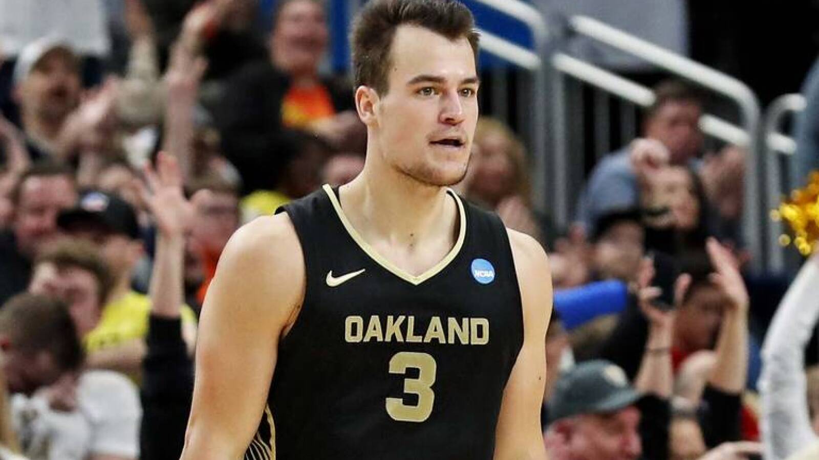 Oakland star Jack Gohlke leaves March Madness with touching message ...