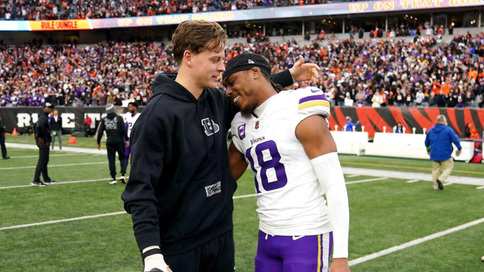 Justin Jefferson Praises Joe Burrow for Wearing Backless Suit at Vogue ...