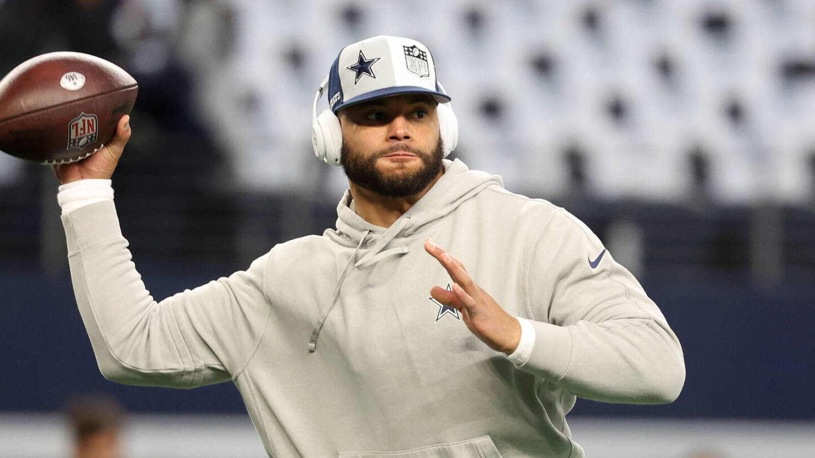 NFL insider tosses out Cowboys' rival as possible future suitor for Dak ...
