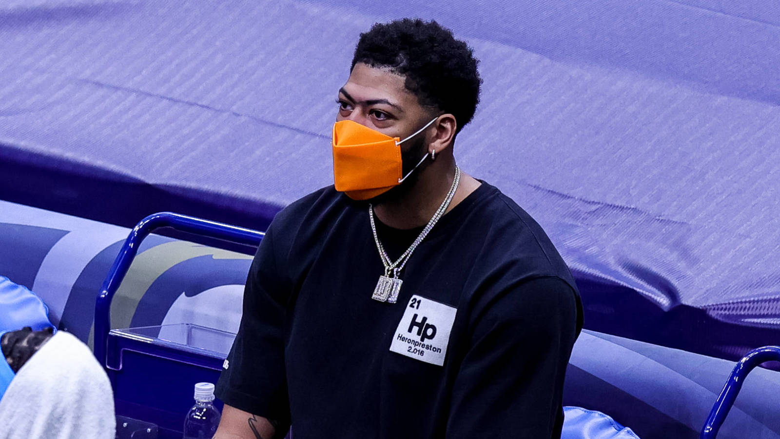 Anthony Davis responds to security guard's motorcycle crash | Yardbarker