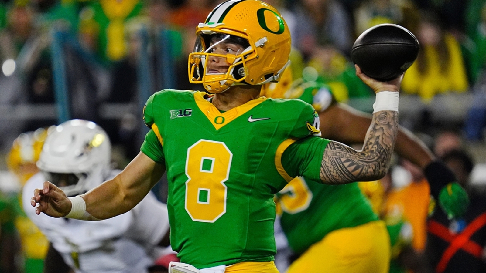 Dillon Gabriel sets career TD mark as No. 1 Oregon routs Maryland ...