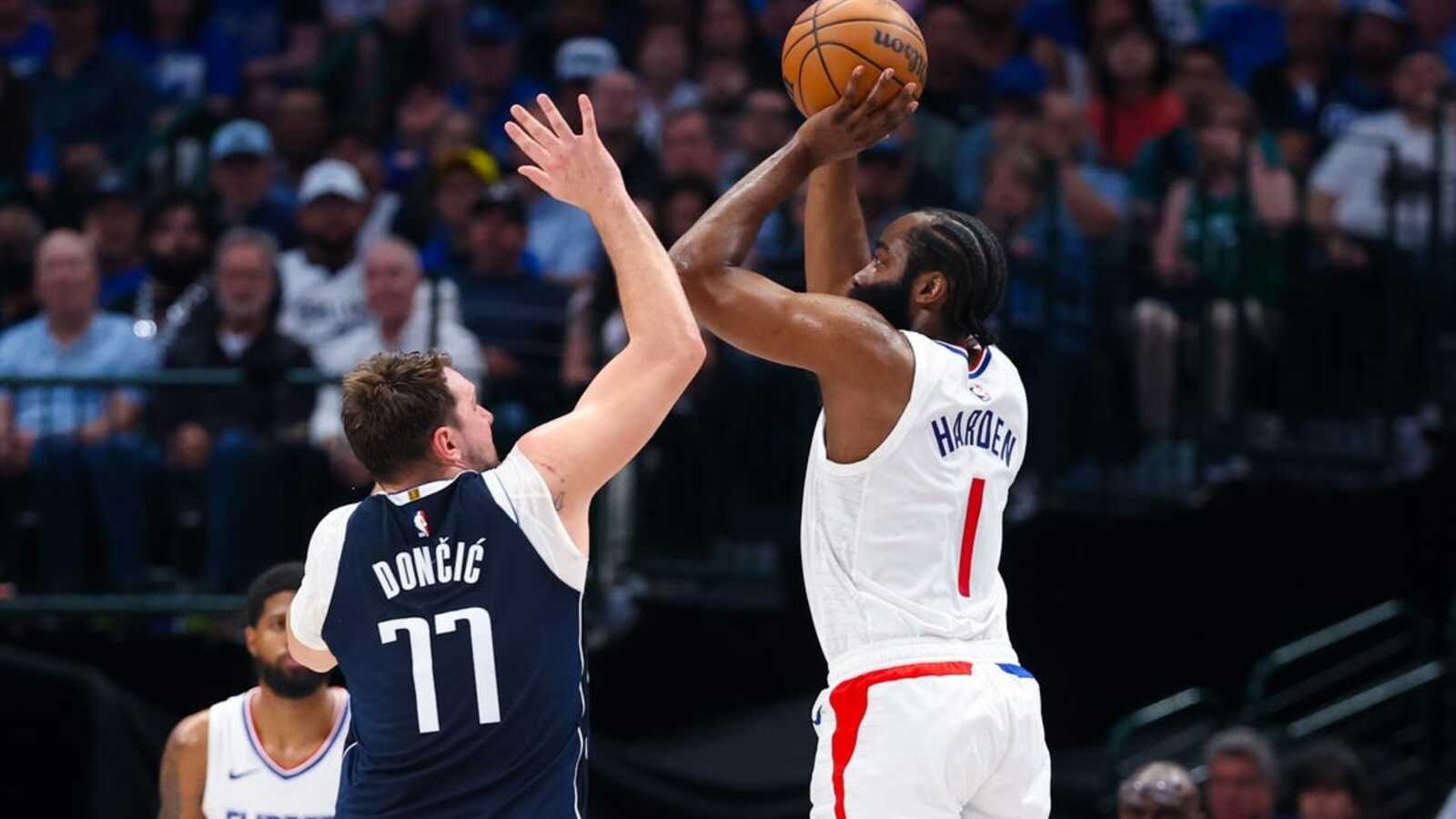 Clippers give up 31-point lead, but knot series with Mavs | Yardbarker