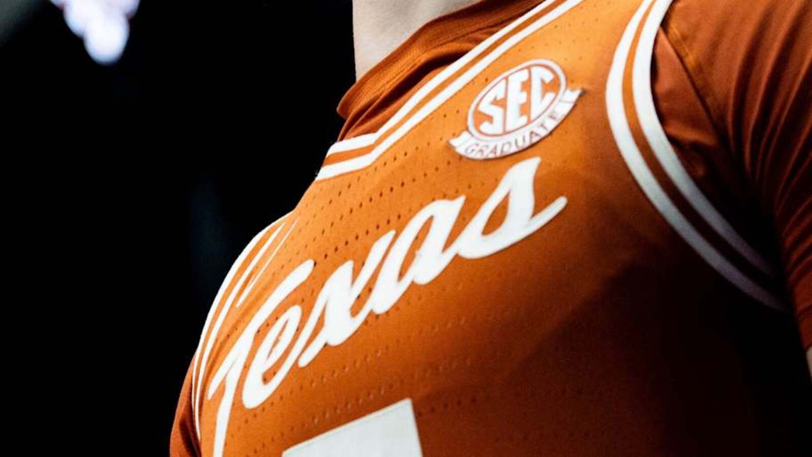 Evaluating German Forward Prospect Declan Duru's Fit with Texas ...