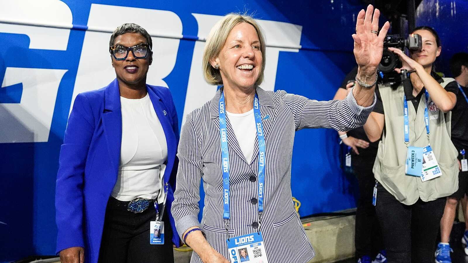 Sheila Ford Loses Business as UFL Franchise Gives Up on Lions’ Ford ...