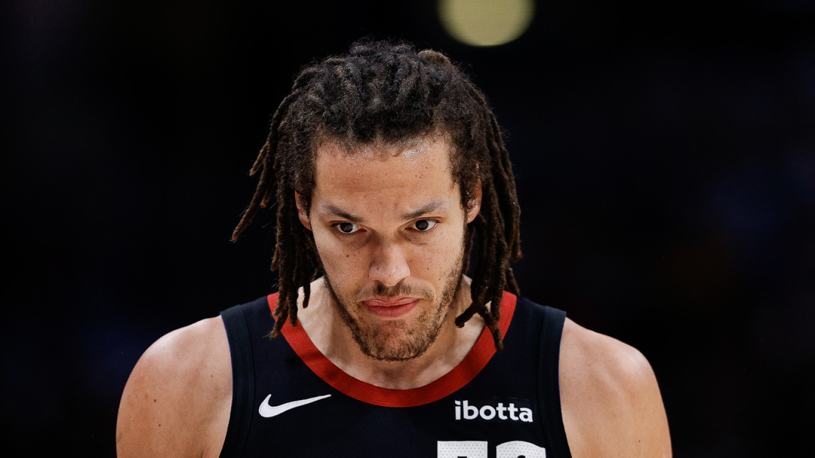 Aaron Gordon honra a su difunto hermano con un número de nueva camiseta ...