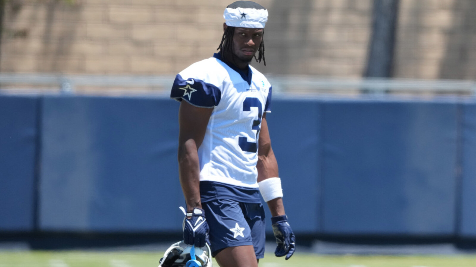 Micah Parsons' Agent Shares Update on George Pickens' Cowboys Future ...