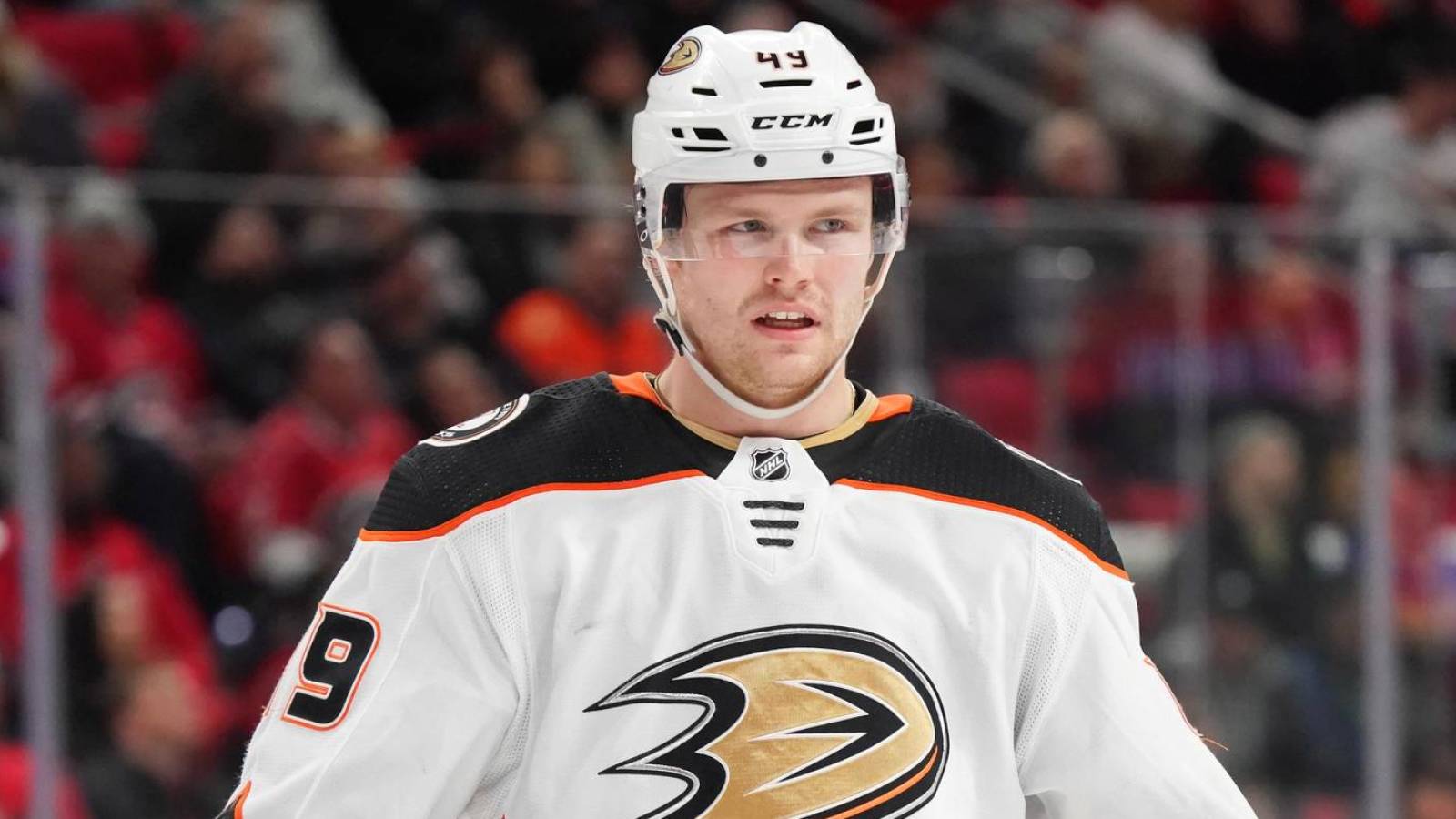Ducks' Max Jones out 4-6 months with torn pectoral | Yardbarker