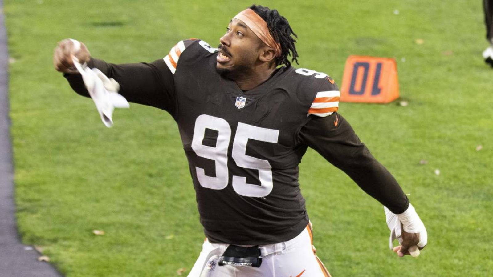 Browns expect Garrett back for Titans game | Yardbarker