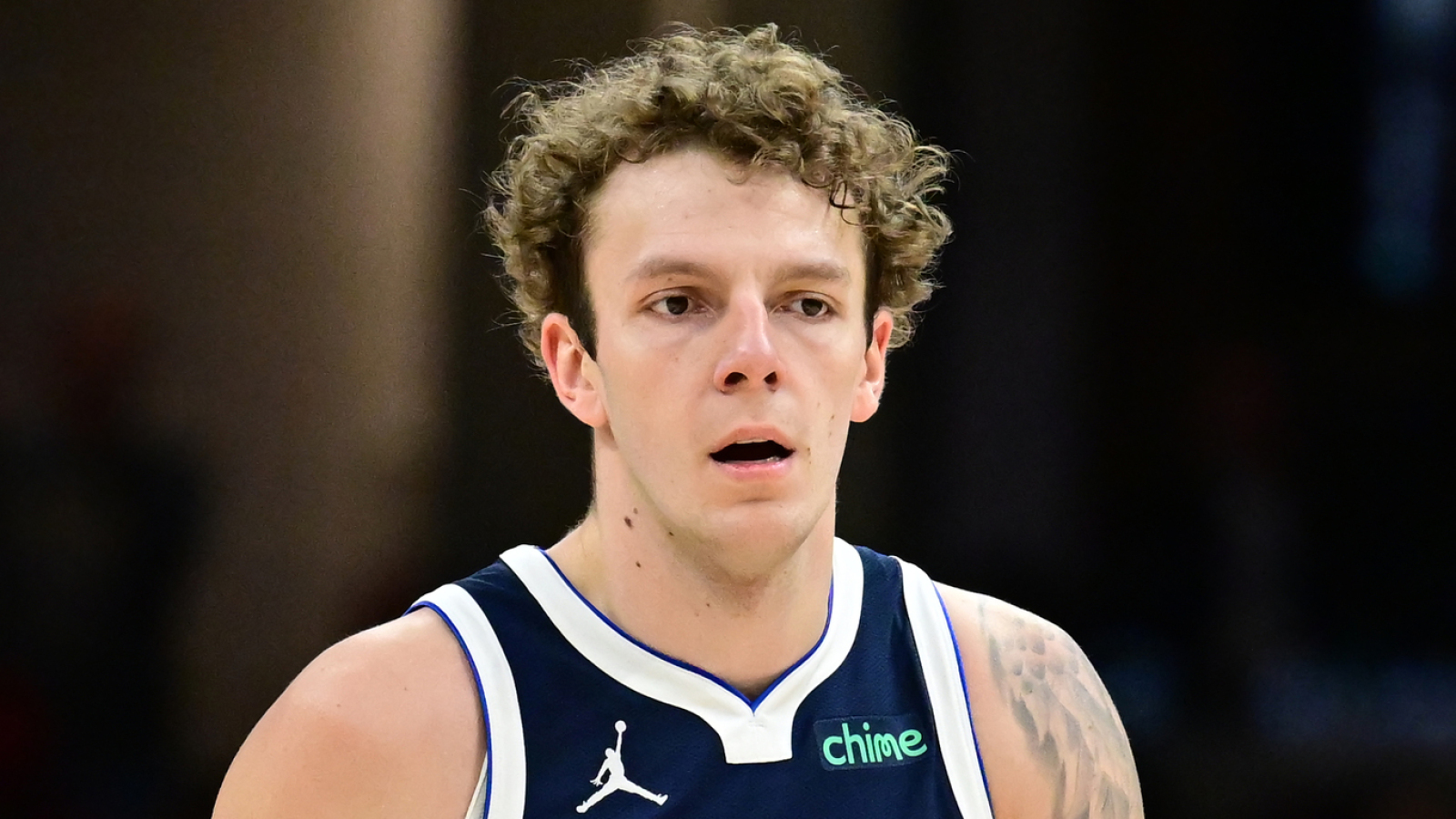 Lakers add shot-blocking specialist to bolster center position | Yardbarker