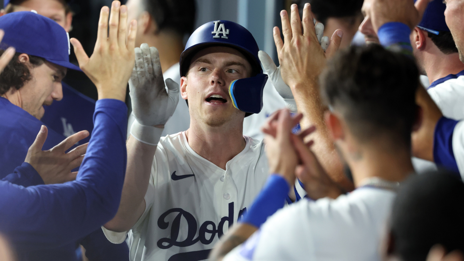 Watch: Dodgers star homers in fourth consecutive at-bat | Yardbarker