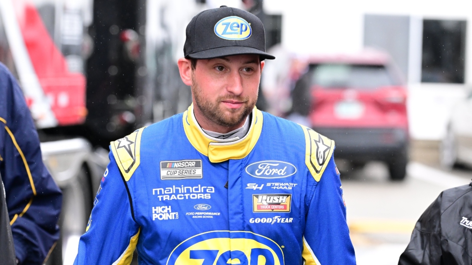 Kevin Harvick addresses Chase Briscoe controversy, mysterious Ford ...