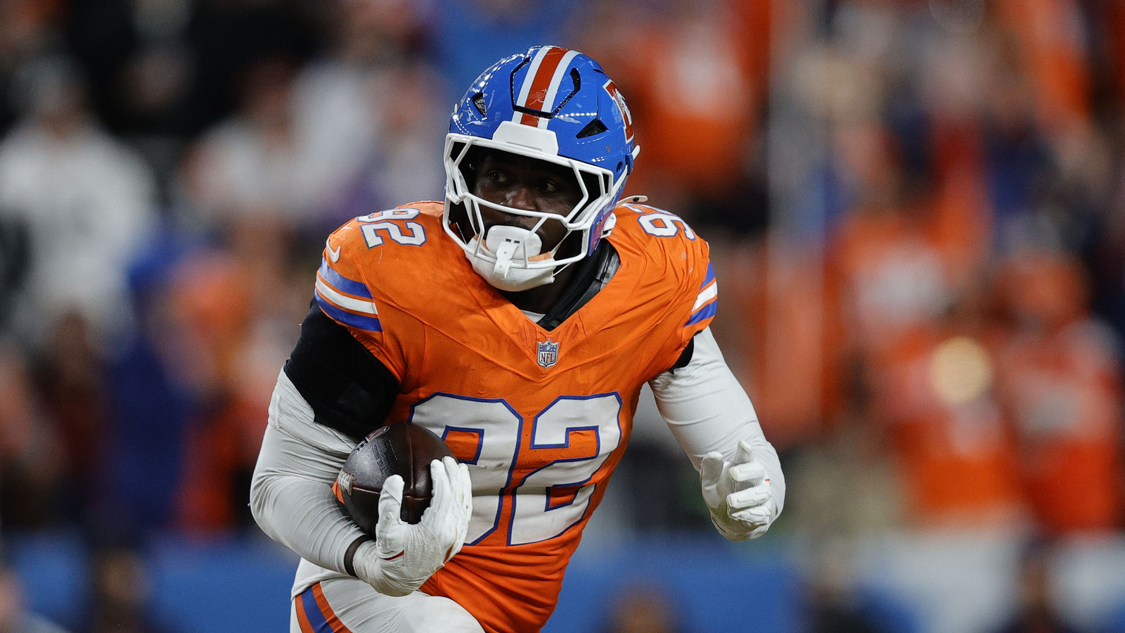Payton Reveals If Broncos Could Use OLB Tillman on Offense | Yardbarker