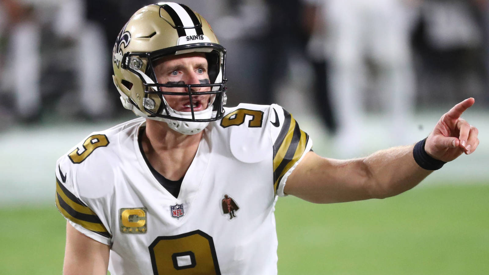 Brees has multiple rib fractures, collapsed lung | Yardbarker